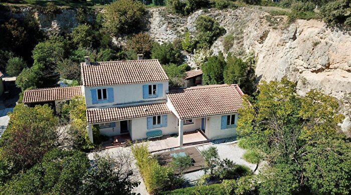 Maison à vendre - Villeneuve-lès-Avignon, Le Grès, Perrières - 6 pièces - 4 chambres
