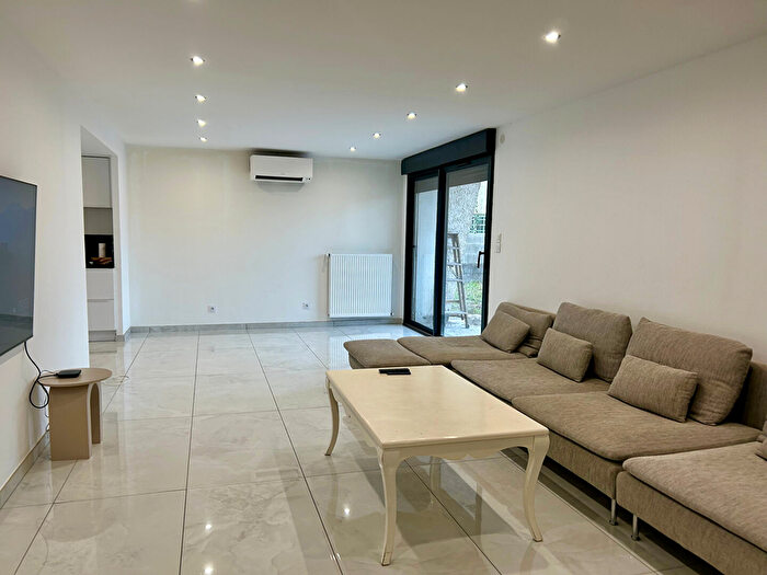 Maison à vendre - Mions - 5 pièces - 3 chambres