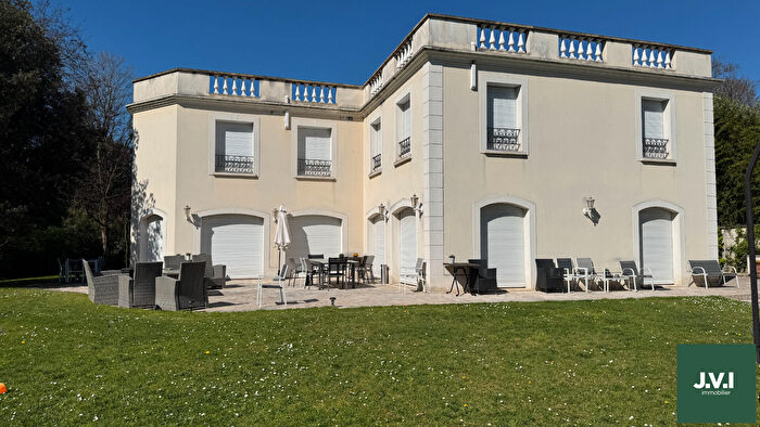 Maison à vendre - Saint-Gratien, Mairie, Petit Lac - 11 pièces - 6 chambres