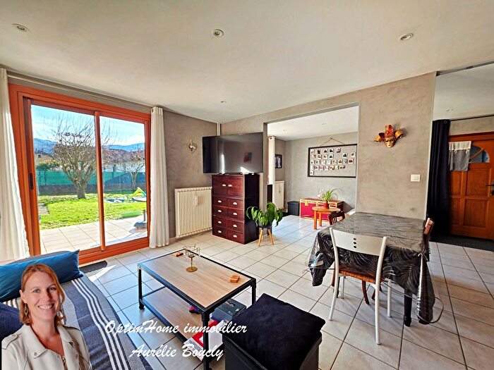 Maison à vendre - Entre-deux-Guiers - 5 pièces - 4 chambres