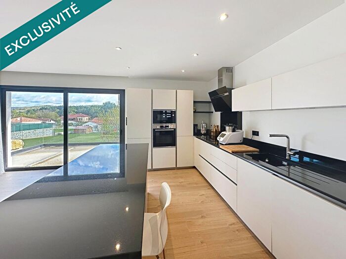 Maison à vendre - Mercuès - 4 pièces - 3 chambres