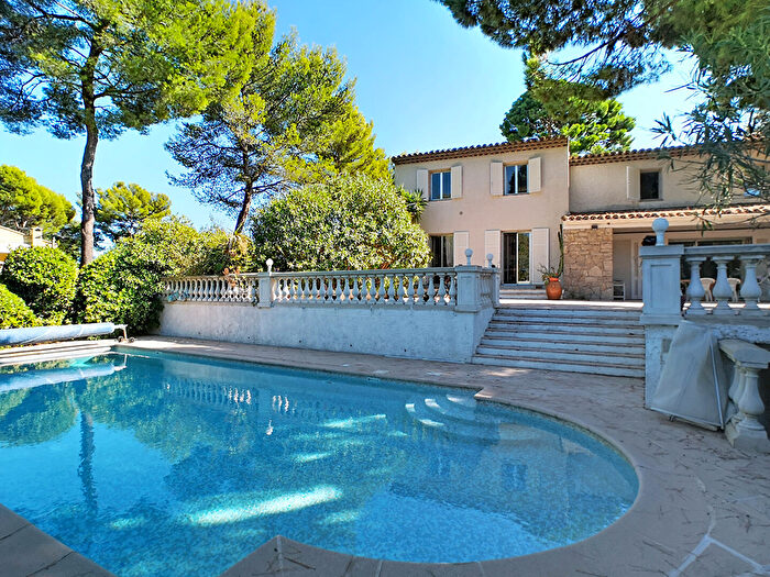 Antibes, Antibes-les-Pins, Trianon, Le Fournel, Peyregoue - Maison 8 pièces à vendre