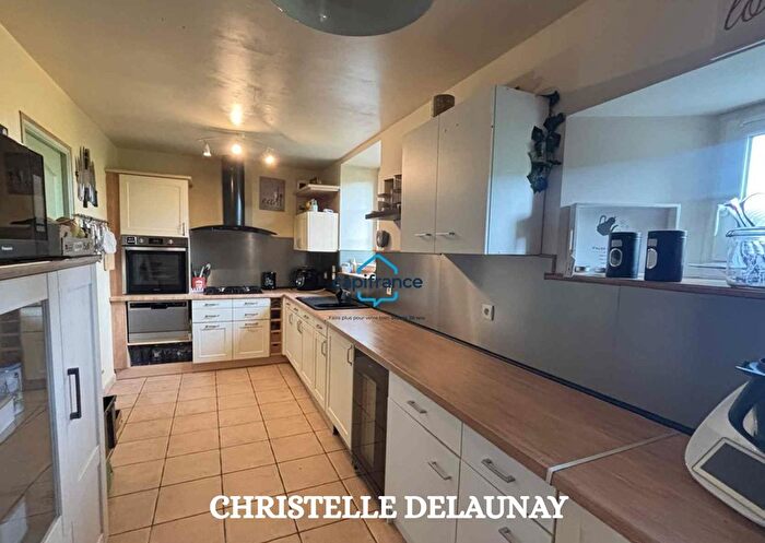 Maison à vendre - La Pallu - 5 pièces - 3 chambres