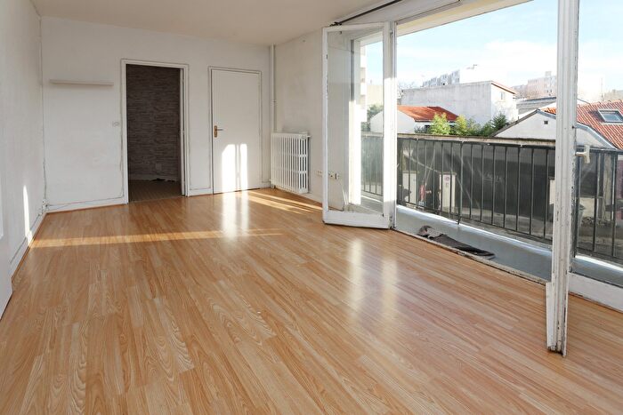 Appartement à vendre - Montreuil, Signac, Mûrs à Pêches - 1 pièce