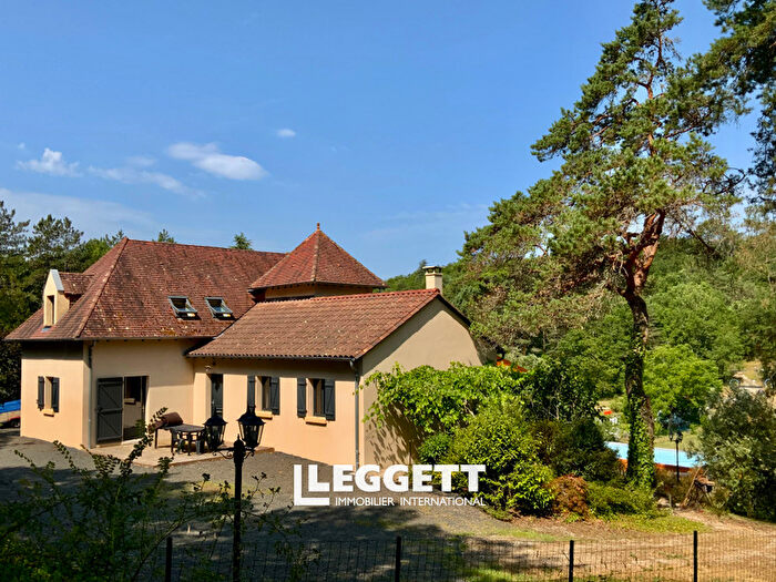 Maison à vendre - Aubas - 5 pièces - 4 chambres