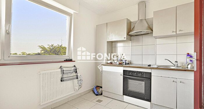 Appartement à vendre - Mulhouse, Bourtzwiller - 3 pièces - 2 chambres