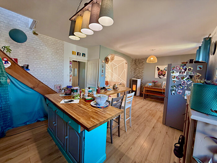 Maison à vendre - Montignac - 4 pièces - 3 chambres