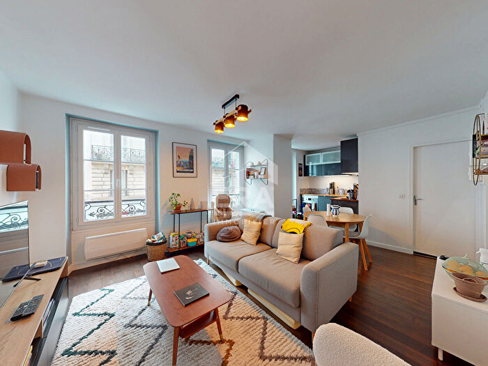 Appartement à vendre - Paris e , Violet, Commerce - 2 pièces - 1 chambre