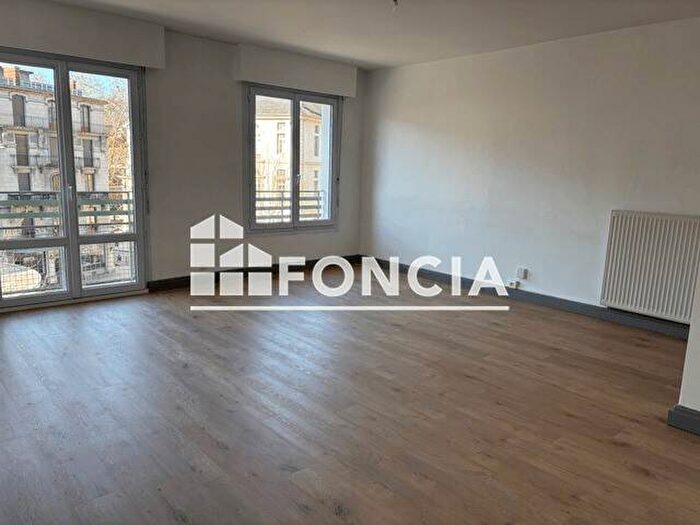 Appartement à louer - Centre Ville, Chambéry - 3 pièces - 2 chambres