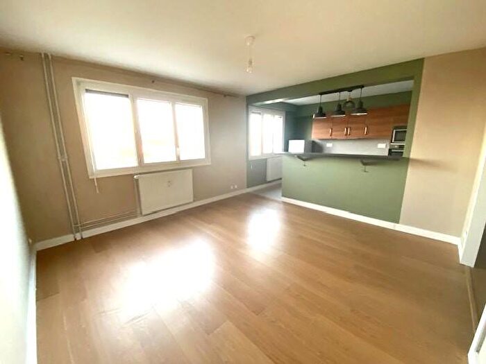 Appartement 3 pièces à louer - Décines-Charpieu, Le Prainet