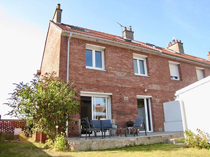 Village, Leffrinckoucke : Maison 4 pièces à louer