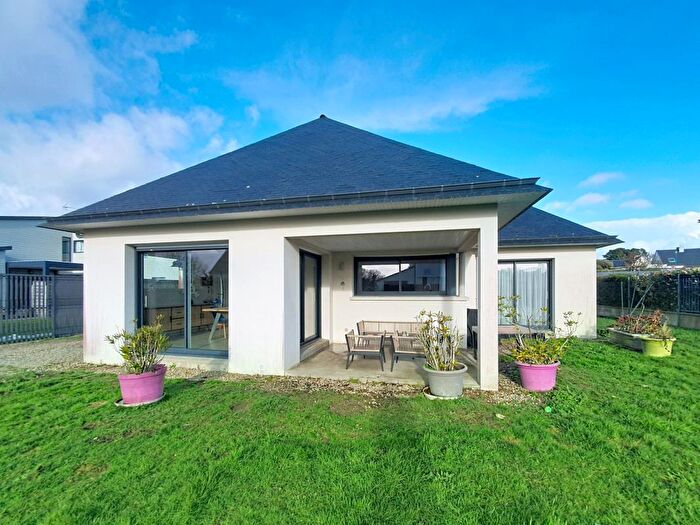 Maison à vendre - Plouhinec - 5 pièces - 3 chambres