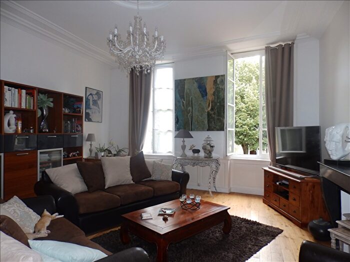 Appartement à louer - Moulins, Centre-ville - 4 pièces - 3 chambres