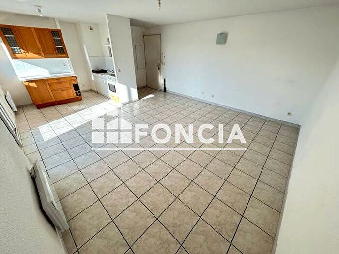 Appartement à louer - Chony, Bourg-lès-Valence - 2 pièces - 1 chambre