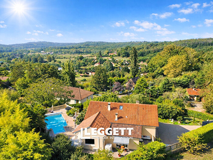 Maison à vendre - Sarlat-la-Canéda - 9 pièces - 5 chambres