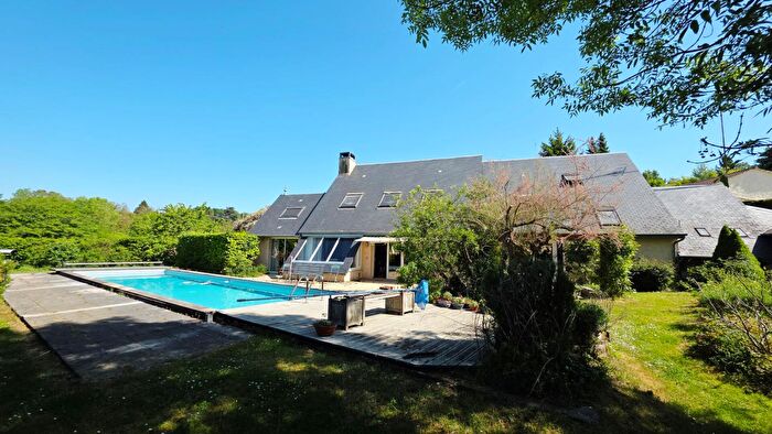 Saint-Palais : Maison 7 pièces à vendre