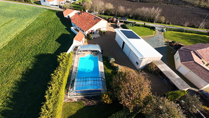 Maison 7 pièces à vendre - Nalliers