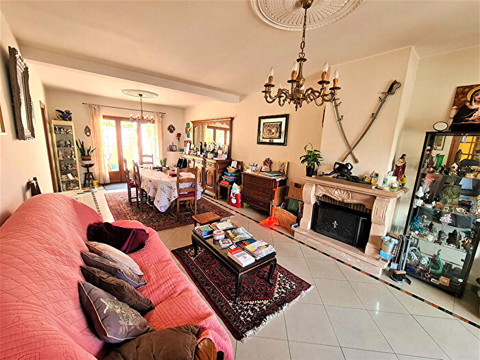 Maison à vendre - Créteil, Val de Brie - 6 pièces - 4 chambres