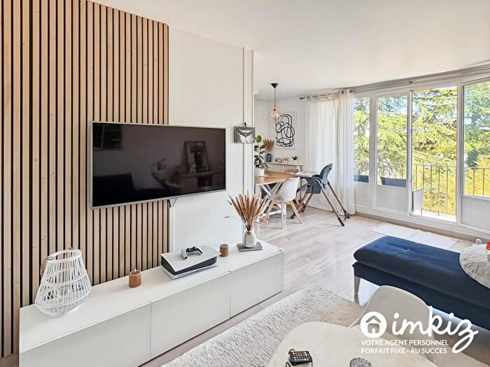 Appartement 4 pièces à vendre - Le Mesnil-Saint-Denis