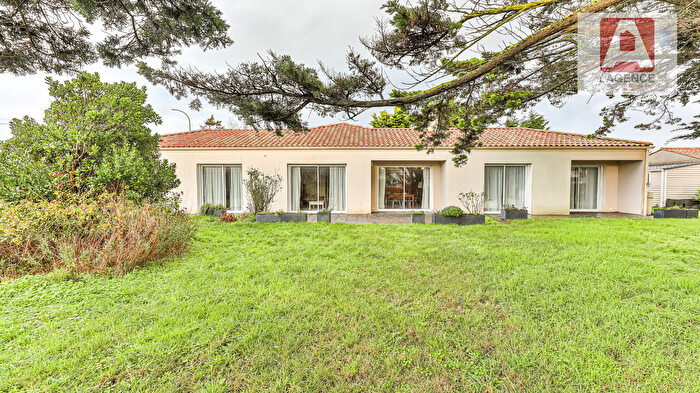 Maison à vendre - Saint-Hilaire-de-Riez, Caillaudières, Le Trou du Diable, Pradelle, Bussoleries - 7 pièces - 4 chambres