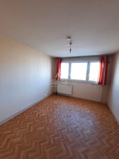 Appartement à louer - Saint-Germain-en-Laye, Alsace, Péreire - 1 pièce