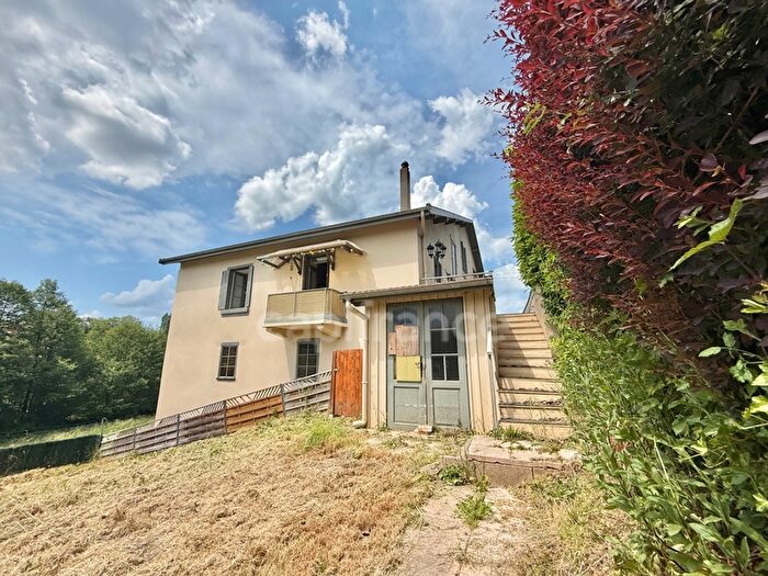 Saint-Just-en-Chevalet - Maison 8 pièces à vendre