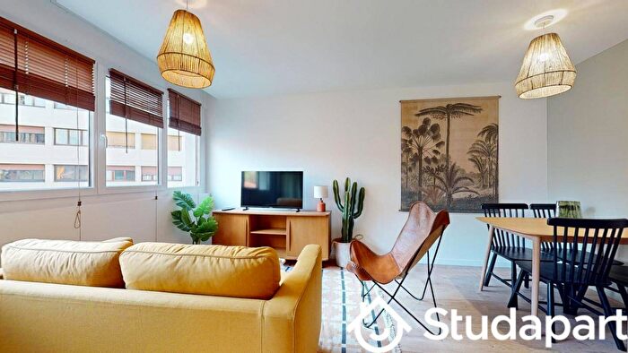 Appartement à louer - Baille, Marseille ème - 1 pièce - 1 chambre