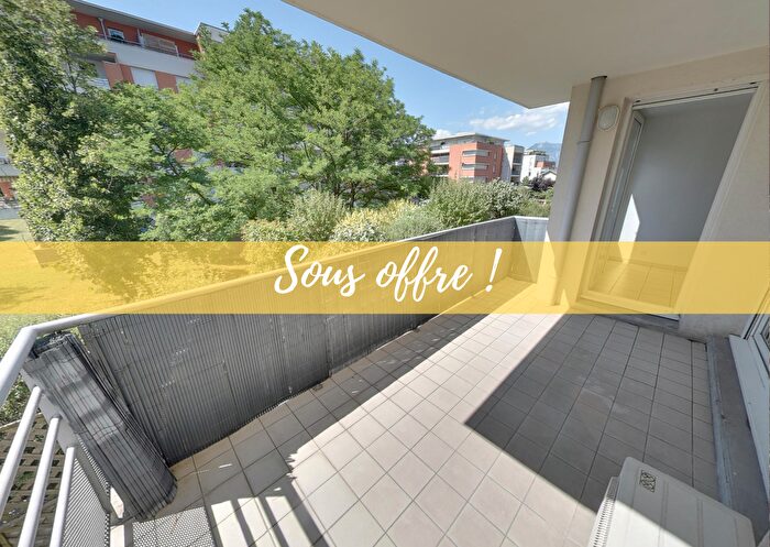 Appartement à vendre - Échirolles, Centre-ville - 3 pièces - 2 chambres