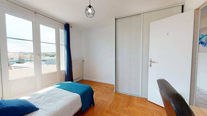 Croix Luizet, Villeurbanne : Appartement 4 pièces à louer