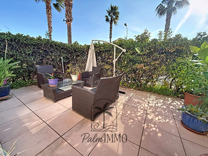 Appartement à vendre - Sanary-sur-Mer, Centre-ville, Port - 3 pièces - 2 chambres