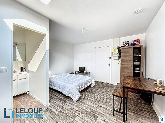 Appartement à louer - Centre, Le Mesnil-Esnard - 1 pièce