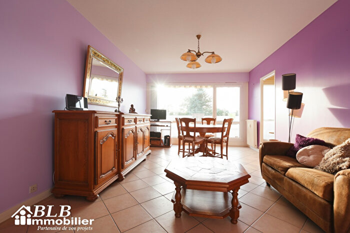 Appartement à vendre - Les Essarts-le-Roi - 3 pièces - 2 chambres