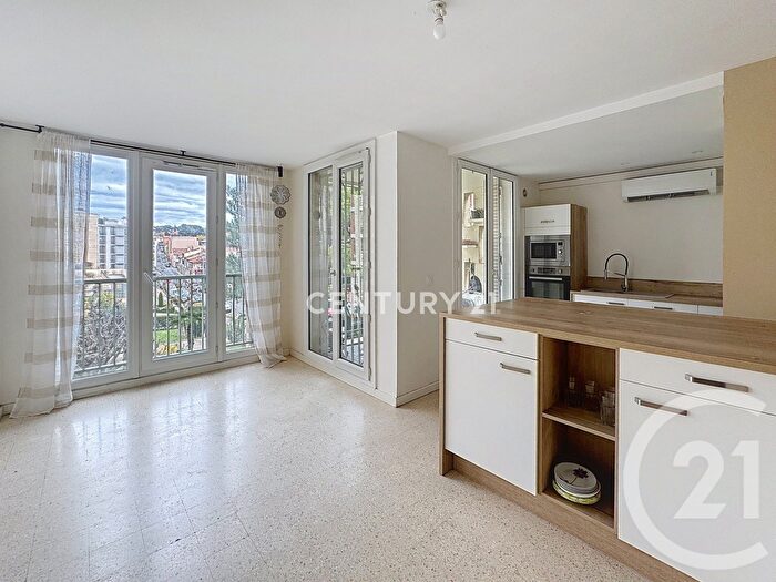 Appartement 3 pièces à louer à Aubagne, Passons, Verdun