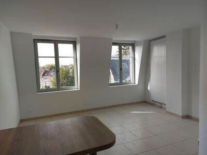Centre Ville, Reims : Appartement 2 pièces à louer