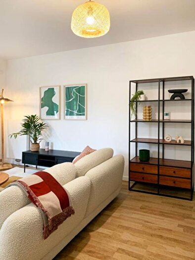 Appartement à louer - Rue de Versailles-Monastere, Ville-dAvray - 3 pièces - 2 chambres