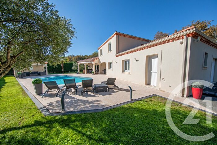 Maison à vendre - Saint-Aubin-de-Médoc - 7 pièces - 4 chambres