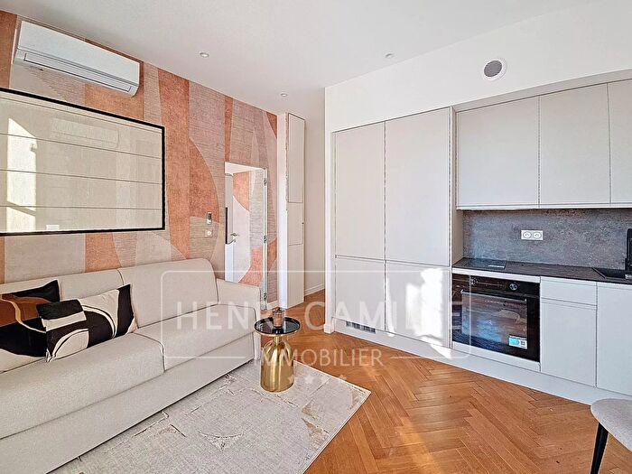 Appartement à vendre - Cannes, Centre-ville - 2 pièces - 1 chambre