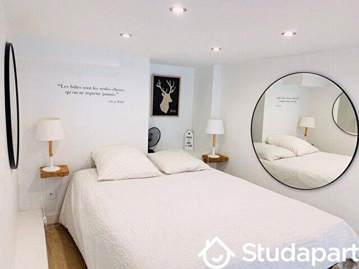 Appartement à louer - Centre Ville, Reims - 2 pièces - 1 chambre