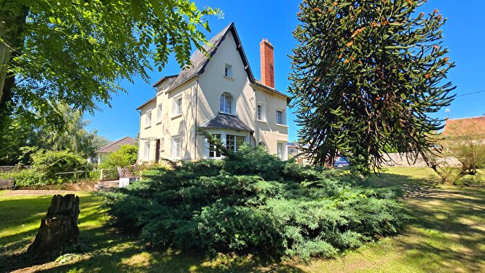 Bouresse : Maison 6 pièces à vendre
