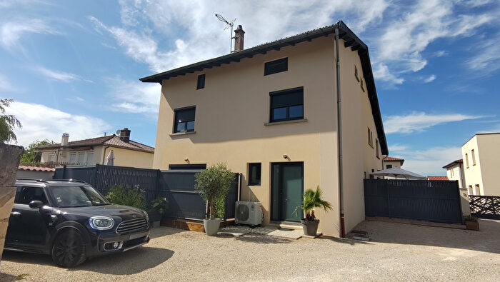 Appartement 4 pièces à vendre à Ambérieux