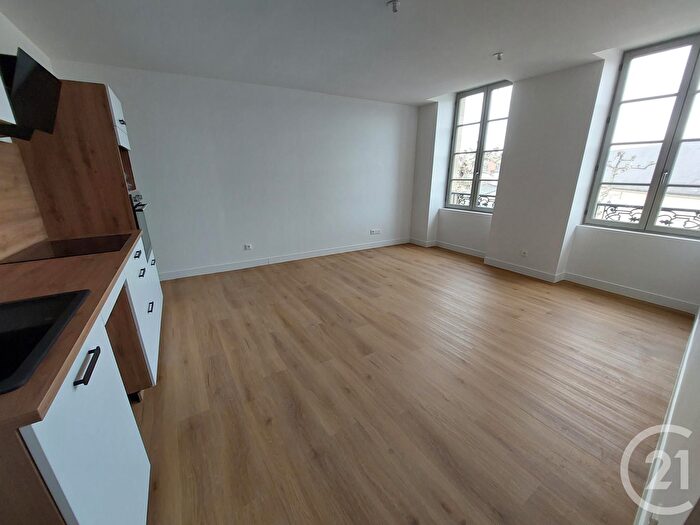 Appartement 3 pièces à louer - Brive-la-Gaillarde, Centre-ville, Pont Cardinal, Champanatier