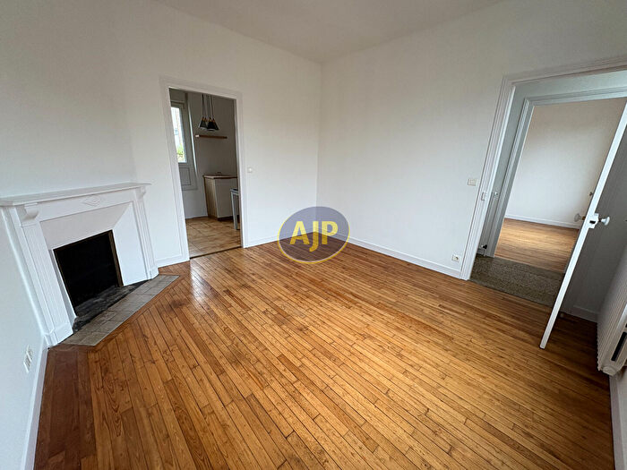 Maison à louer - Pontivy, Château-Gaillard - 4 pièces - 3 chambres