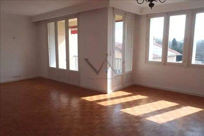 Ville-Basse, Montélimar : Appartement 4 pièces à louer