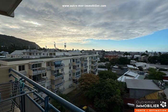 Saint-Denis, La Source : Appartement 4 pièces à vendre
