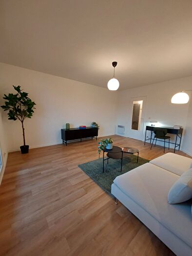 Appartement à louer - Fargues-Saint-Hilaire - 2 pièces - 1 chambre