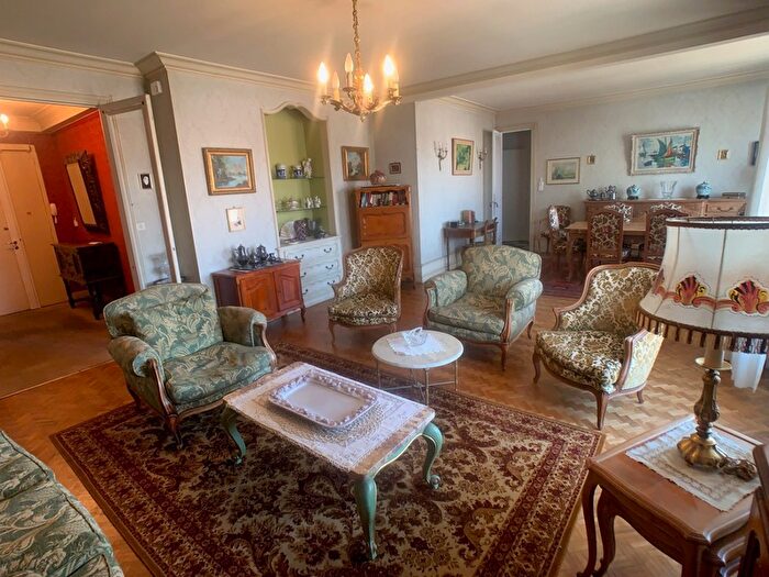 Appartement 4 pièces à vendre - Montluçon, Centre-ville, Les Forges
