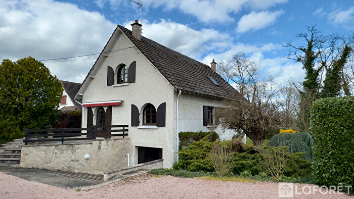 Maison à vendre - Neuvy - 8 pièces - 6 chambres