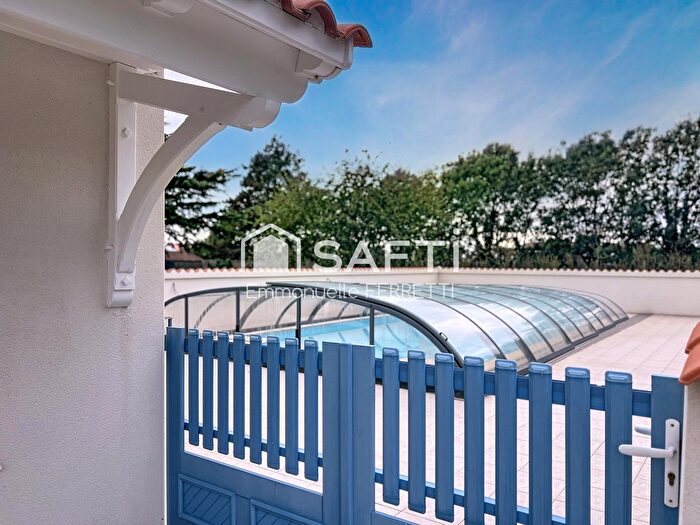 Maison à vendre - Saint-Benoist-sur-Mer - 6 pièces - 3 chambres