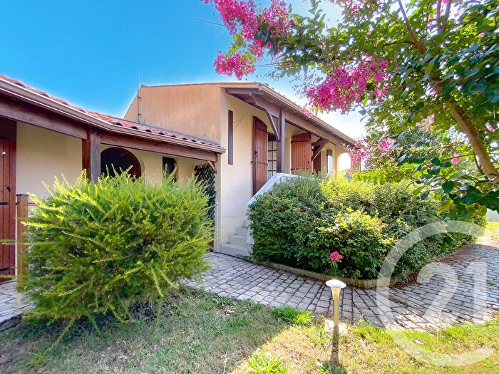 Maison à vendre - Vergeroux - 6 pièces - 4 chambres