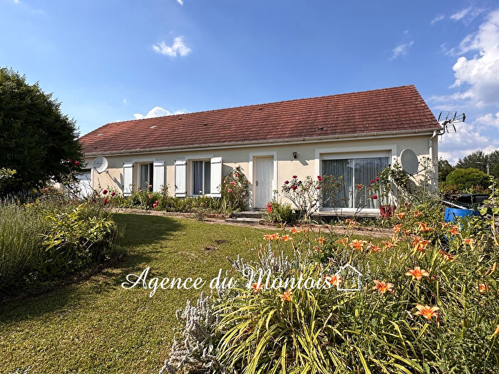 Maison à vendre - Jutigny - 4 pièces - 3 chambres